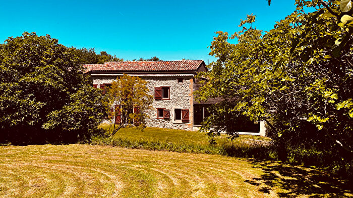 Escueillens-et-Saint-Just-de-Bélengard : Maison 8 pièces à vendre