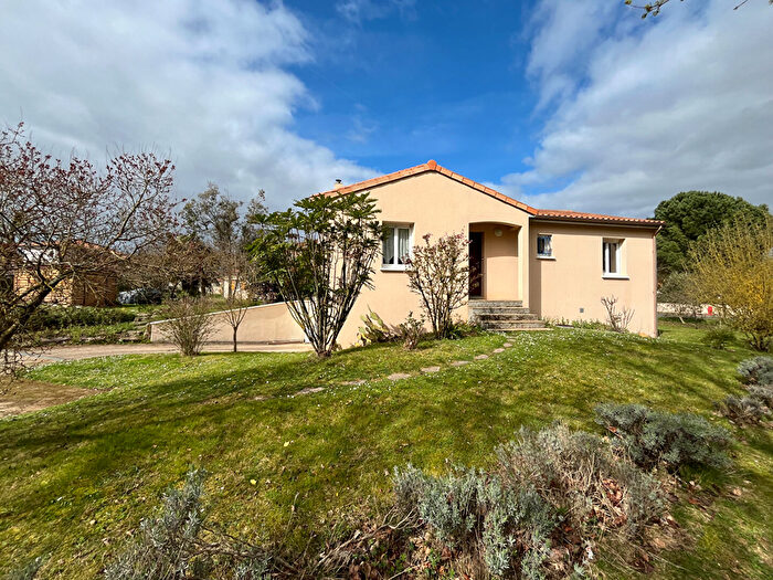 Maison à vendre - Fontaine-le-Comte - 4 pièces - 3 chambres