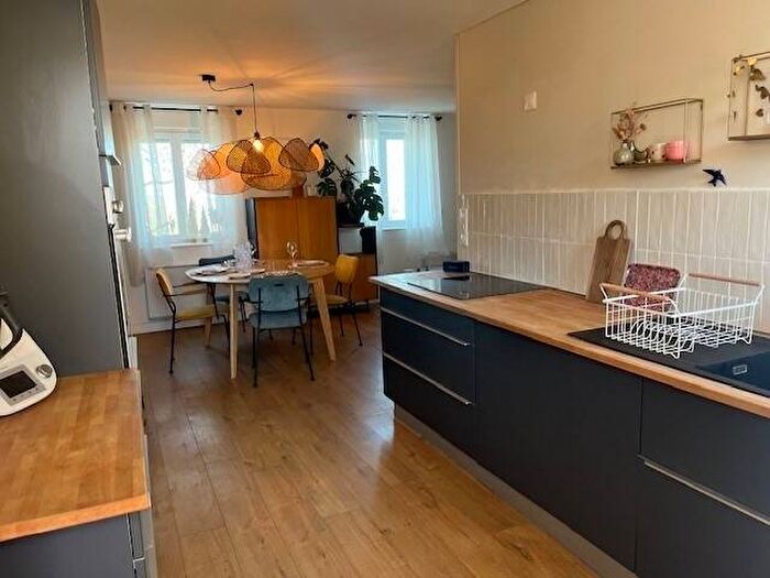 Appartement 4 pièces à Lentilly, à louer