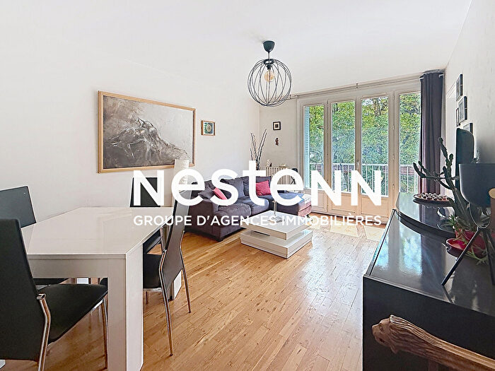 Appartement 4 pièces à vendre - Bron, Bron Piscine, Le Lessivas