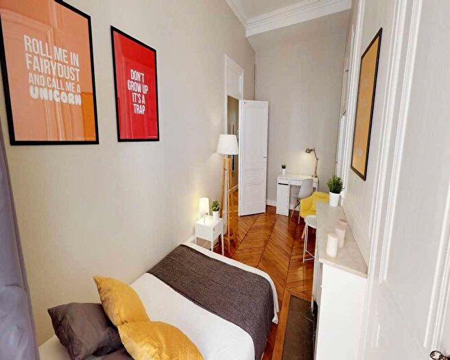 Appartement à louer - Presquîle, Centre ville, Cordeliers, Lyon ème arrondissement - 3 pièces - 5 chambres