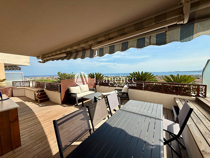 Appartement à vendre - Saint-Laurent-du-Var, Jacquons, Plateaux Fleuris - 2 pièces - 1 chambre