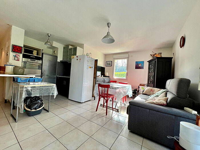 Appartement à louer - Vaulx-Milieu - 2 pièces - 1 chambre