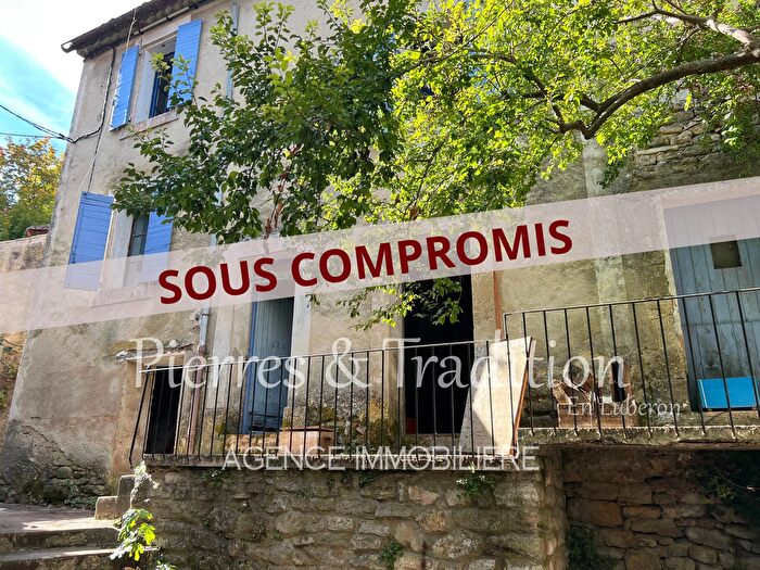 Maison à vendre - Saignon - 5 pièces - 3 chambres