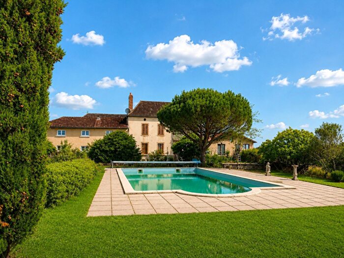 Maison 6 pièces à Montirat, à vendre