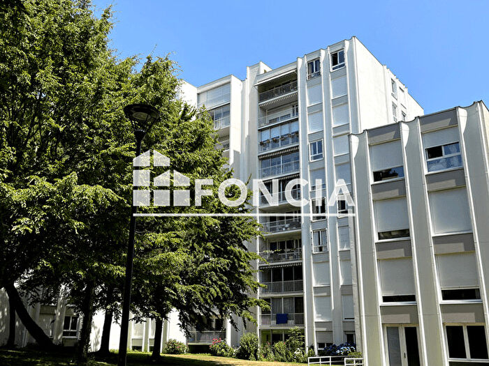 Appartement à vendre - Quartiers Sud-Est, Italie - 6 pièces - 5 chambres