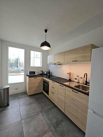 Appartement à louer - Allies-Clos dOr, Grenoble - 3 pièces - 2 chambres