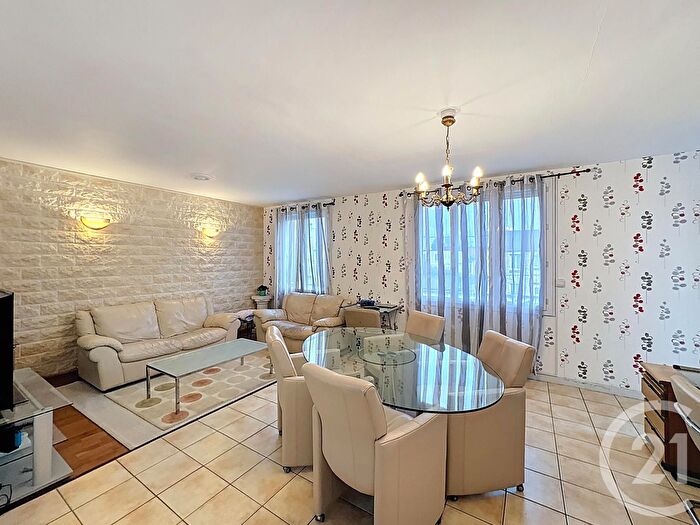 Appartement à vendre - Saint-Jean-de-la-Ruelle, Gambetta, Madeleine, Dix Arpents, Clos Neuf - 3 pièces - 2 chambres