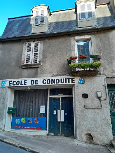 Maison à vendre - Aubusson - 6 pièces - 2 chambres