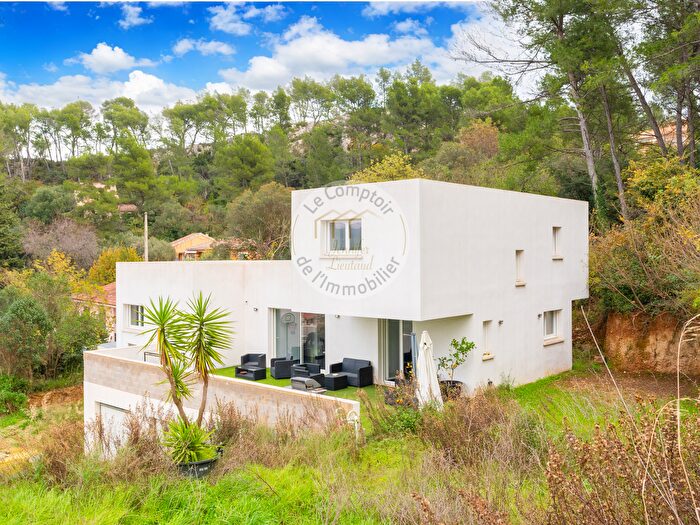 Maison à vendre - Aubagne, Longuillar, Perussone, Charrel - 6 pièces - 4 chambres