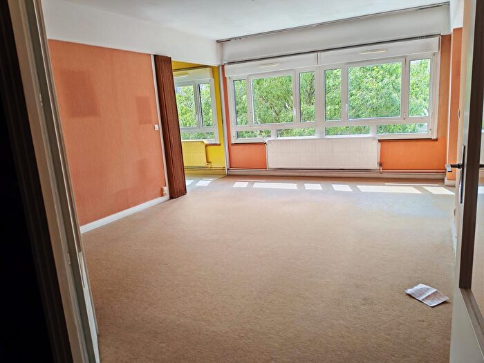 Reims, Barbâtre : Appartement 5 pièces à vendre