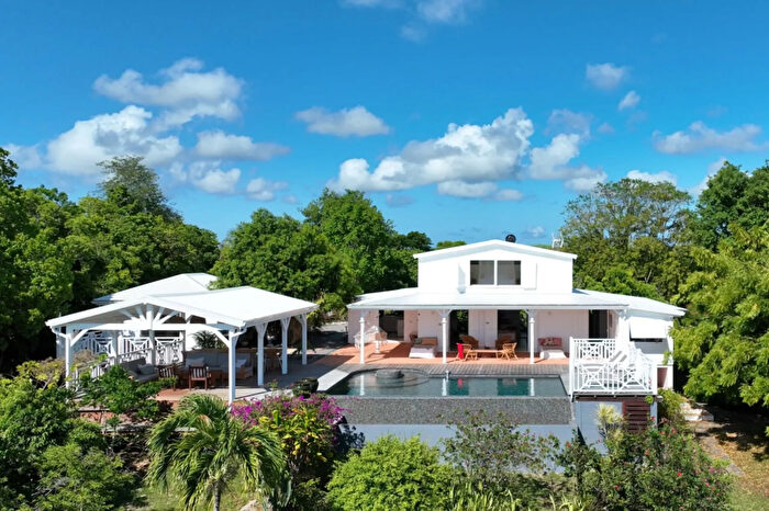 Maison à vendre - Grand-Bourg - 6 pièces - 5 chambres