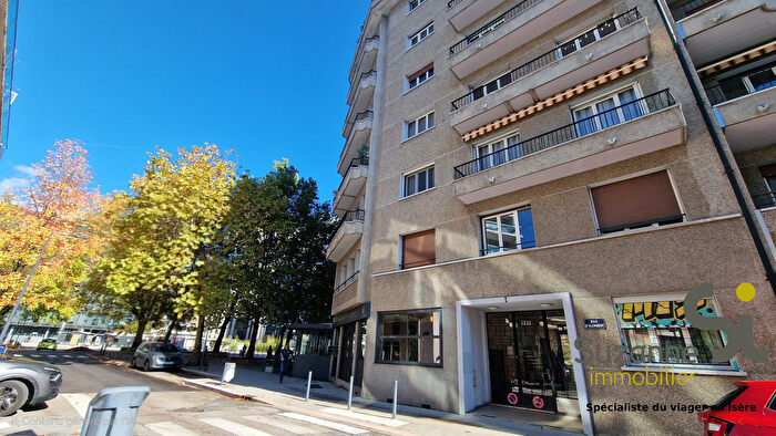 Appartement à vendre - Grenoble, Berriat - 4 pièces - 2 chambres