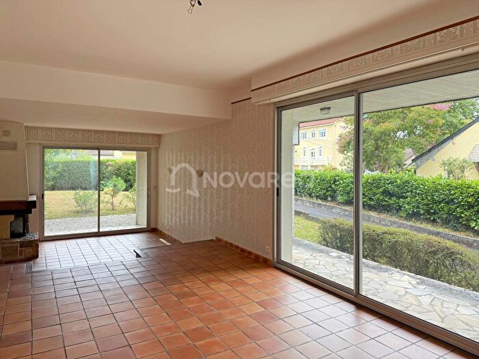 Maison à vendre - Lescar - 7 pièces - 5 chambres