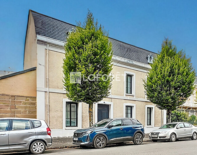 Maison à vendre - Doué-la-Fontaine - 6 pièces - 4 chambres