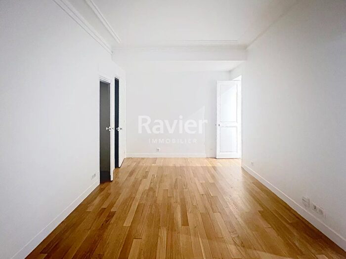 Appartement à louer - Paris e , Grands Boulevards - 1 pièce