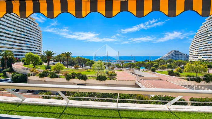 Marina, Villeneuve-Loubet : Appartement 4 pièces à louer