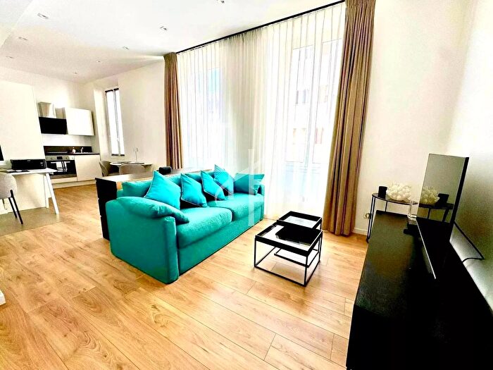 Cannes, Centre-ville : Appartement 2 pièces à vendre