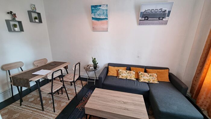 Maison à vendre - Bellerive-sur-Allier - 5 pièces - 3 chambres