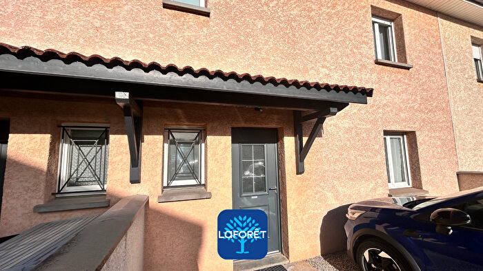 Maison à vendre - Saint-Bonnet-de-Mure - 4 pièces - 3 chambres