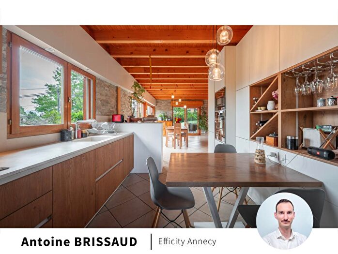 Maison 6 pièces à Poisy, à vendre