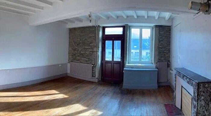 Maison à louer - Créancey - 3 pièces - 2 chambres