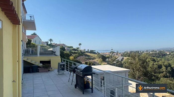 Maison 4 pièces à vendre à Cagnes-sur-Mer, Le Vallon des Vaux, La Campanette, Montaleigne