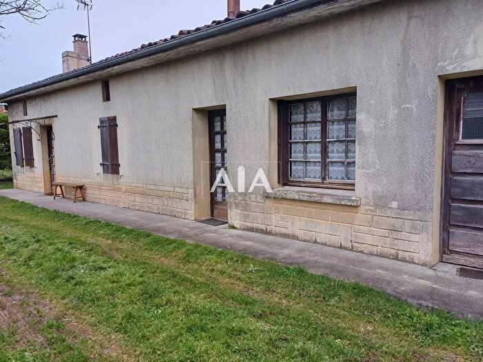 Maison à vendre - La Faye - 8 pièces - 3 chambres