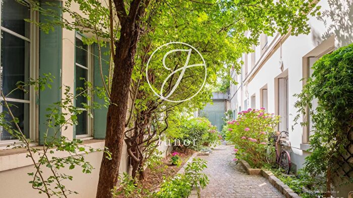 Appartement 4 pièces à Paris 11ème, République, Saint-Ambroise, à vendre
