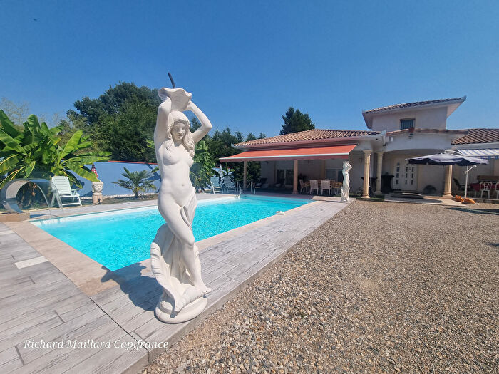 La Ville-Dieu-du-Temple : Maison 7 pièces à vendre