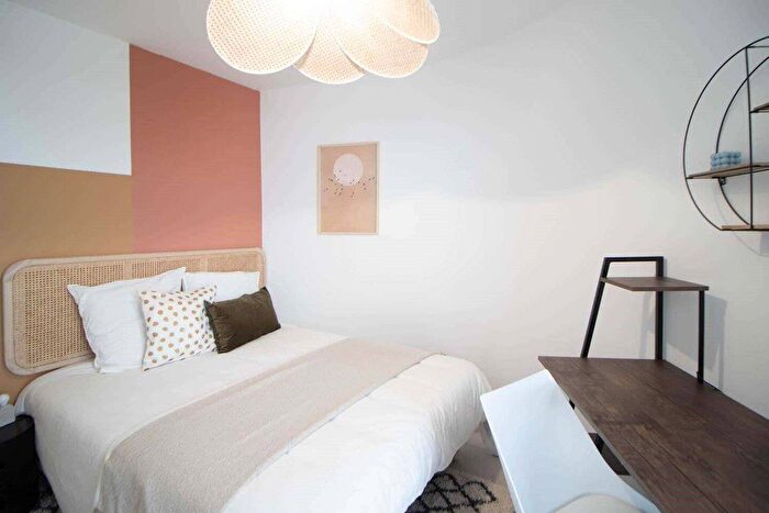 Cusset, Villeurbanne : Appartement 1 pièce à louer