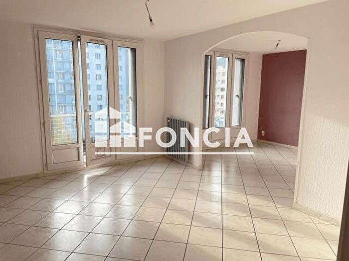 Frange Verte-Commanderie, Échirolles - Appartement 4 pièces à louer