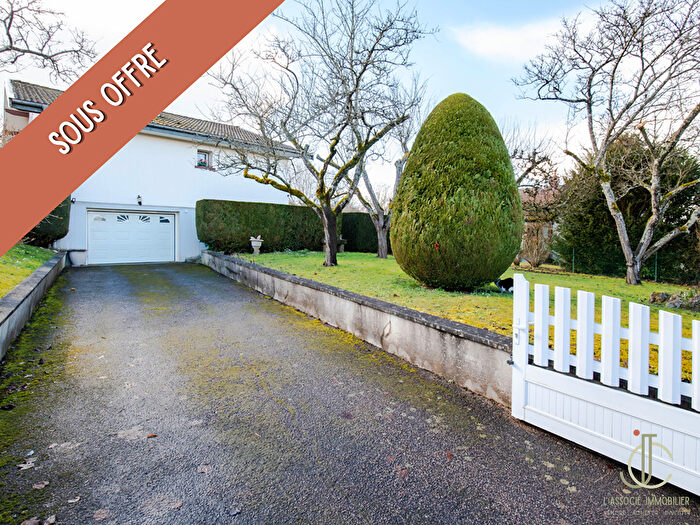 Maison à vendre - Contrexéville - 4 pièces - 2 chambres