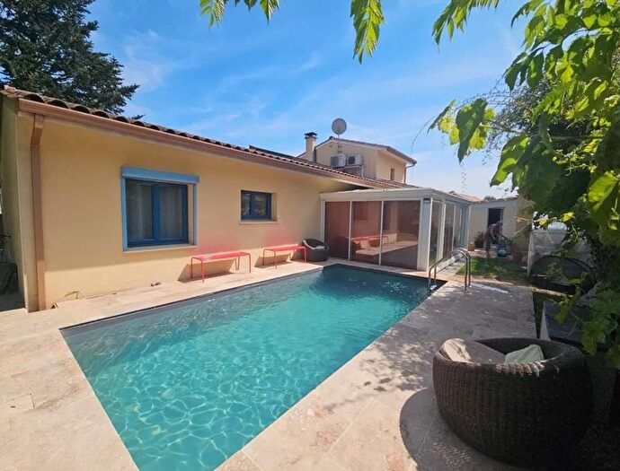 Maison à vendre - Saint-André-de-Cubzac - 7 pièces - 6 chambres