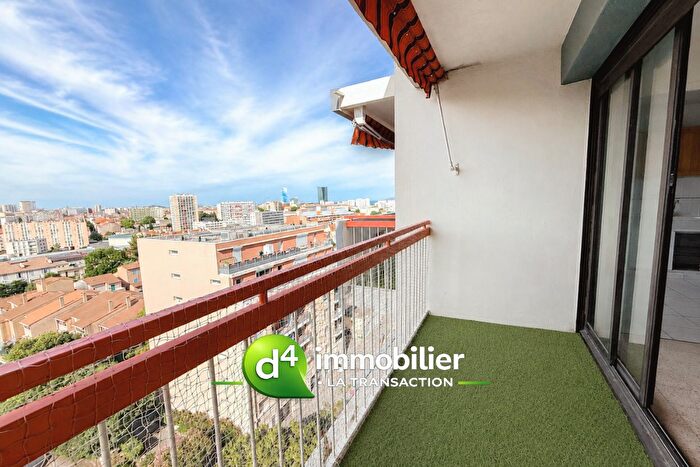 Marseille 4ème, Chutes Lavie : Appartement 3 pièces à vendre
