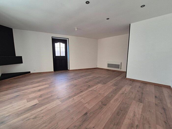 Appartement à louer - Bioux, Mâcon - 3 pièces - 2 chambres