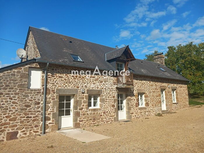Ambrières-les-Vallées : Maison 6 pièces à vendre