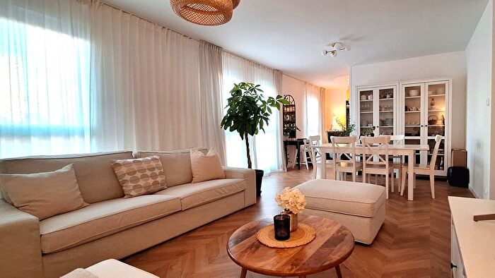 Appartement à vendre - Marseille e , Saint-Just - 4 pièces - 3 chambres