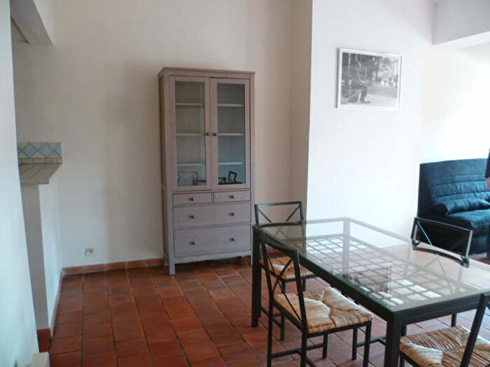 Appartement à louer - Aix-en-Provence, Centre-ville - 1 pièce