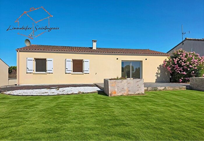 Triac-Lautrait - Maison 4 pièces à vendre
