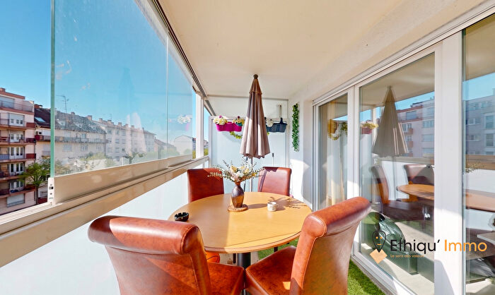 Appartement à vendre - Strasbourg, Meinau, Plaine des Bouchers, Hohwarth - 3 pièces - 2 chambres