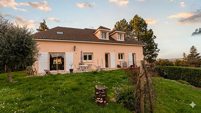 Maison à vendre - Châtellerault, Est - 7 pièces - 5 chambres