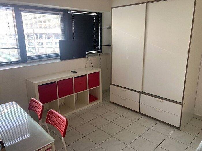 Appartement à louer - Marseille ème arrondissement - 1 pièce