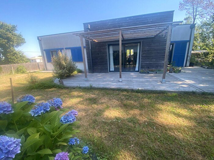 Sallebuf : Maison 4 pièces à louer
