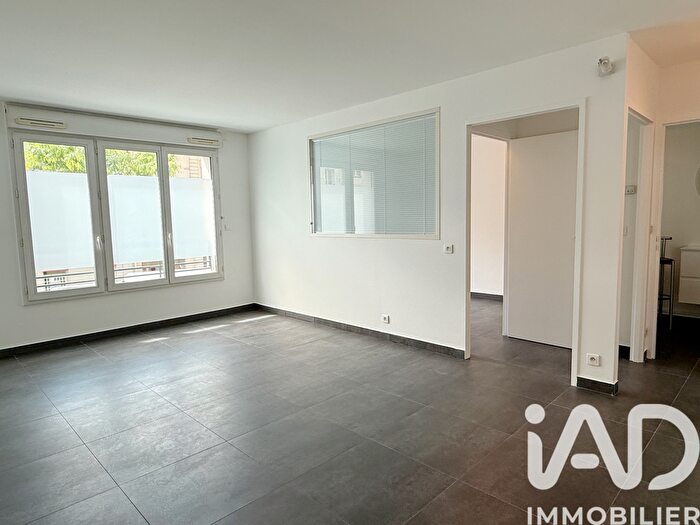 Appartement 2 pièces à vendre - Bourg-la-Reine, République