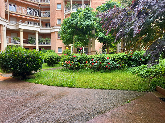 Maisons à vendre et appartements à louer - 1