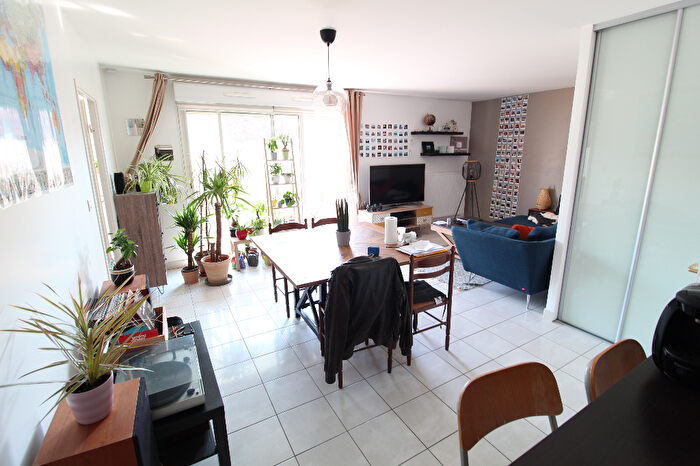 Appartement à louer - Lille, Centre-ville, Euralille - 2 pièces - 1 chambre