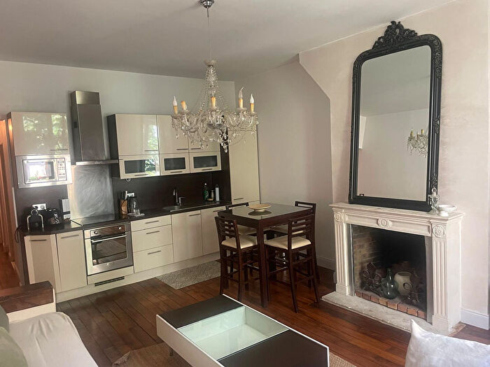 Appartement 3 pièces à vendre - Versailles, Saint-Louis