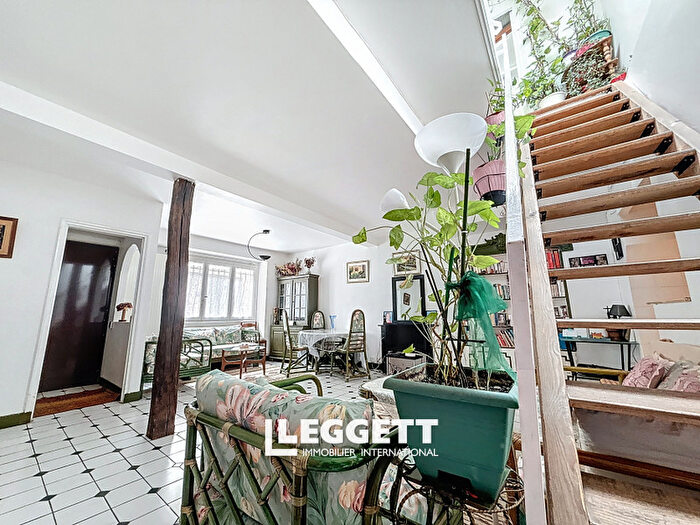Paris 10ème, Porte Saint-Martin, Paradis : Maison 3 pièces à vendre