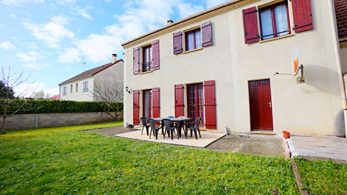 Maison à vendre - Issou - 8 pièces - 6 chambres